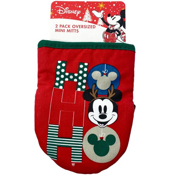 Disney | Kitchen | Disneys Mickey Mouse Holiday Oven Mitt Set | Poshmark